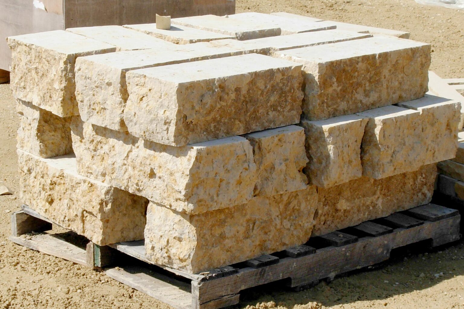 Sawn Heights Wall Stone | Fischer Stone & Materials